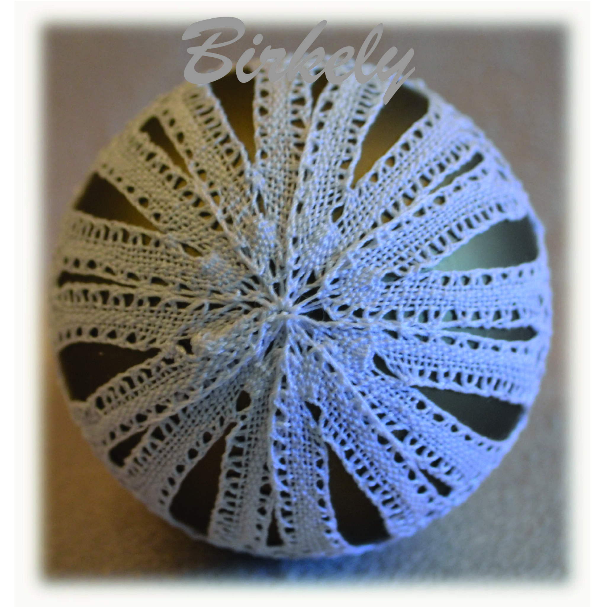 12 Julekugler (KGA1-12) – Birkely Kniplinger